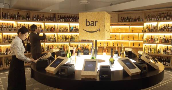 三船美佳大絶賛！Amazonの次なるリアル展開「Amazon Bar」潜入レポート｜ECのミカタ